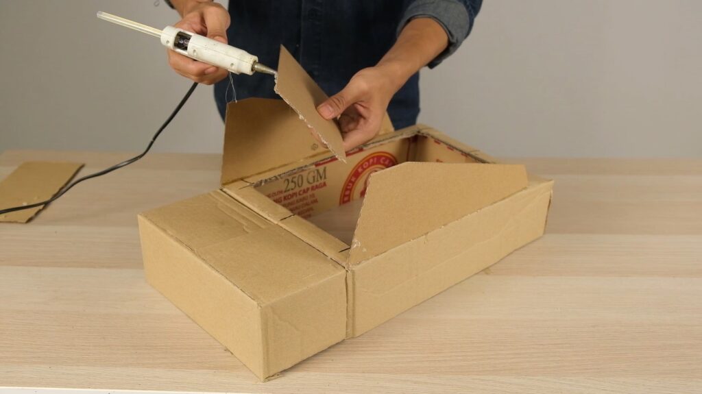 Cardboard Police Car – Theinspiredingenuity