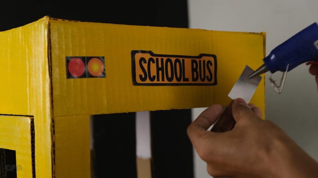 Cardboard School Bus – Theinspiredingenuity